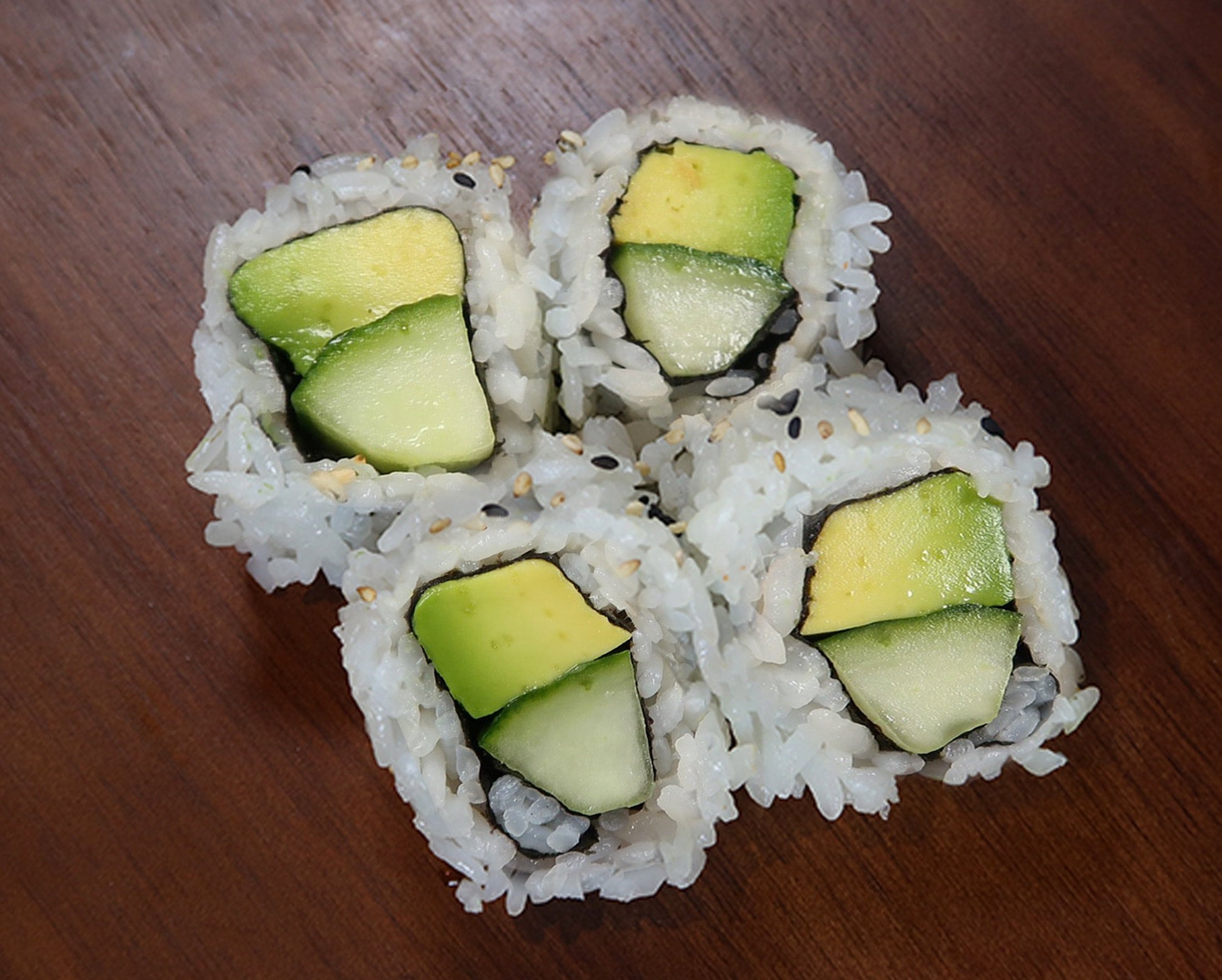 Avo and Cucumber roll | Kochu